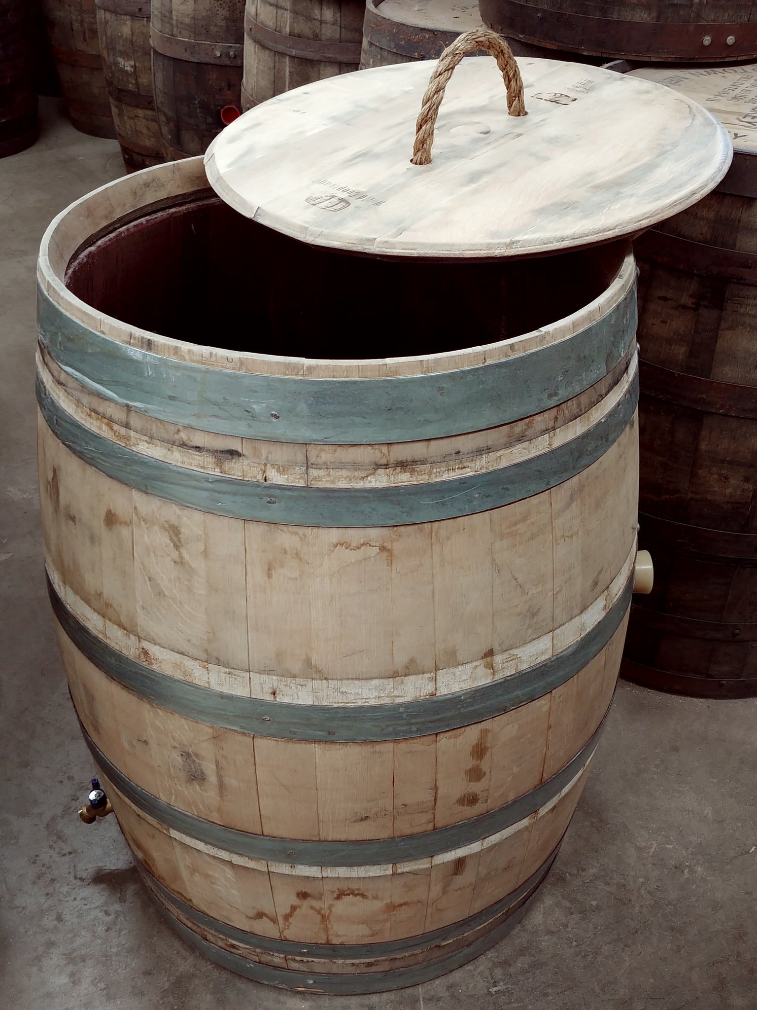 59Gal Cold tub wine barrel and open lid with rope handle, raw (no ...